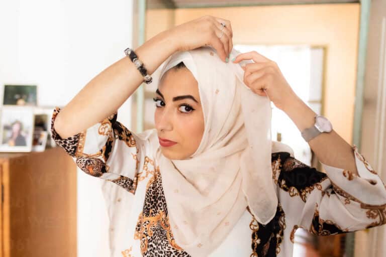 How To Put On A Muslim Scarf - Religious Question